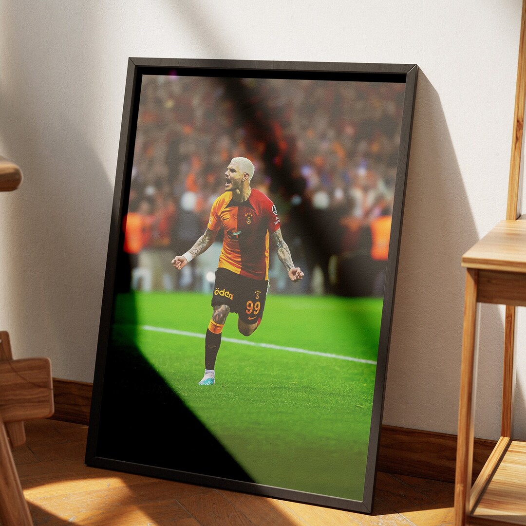 Mauro Icardi Poster, Retro Color, Fan Art Home Decor, Football Art ...