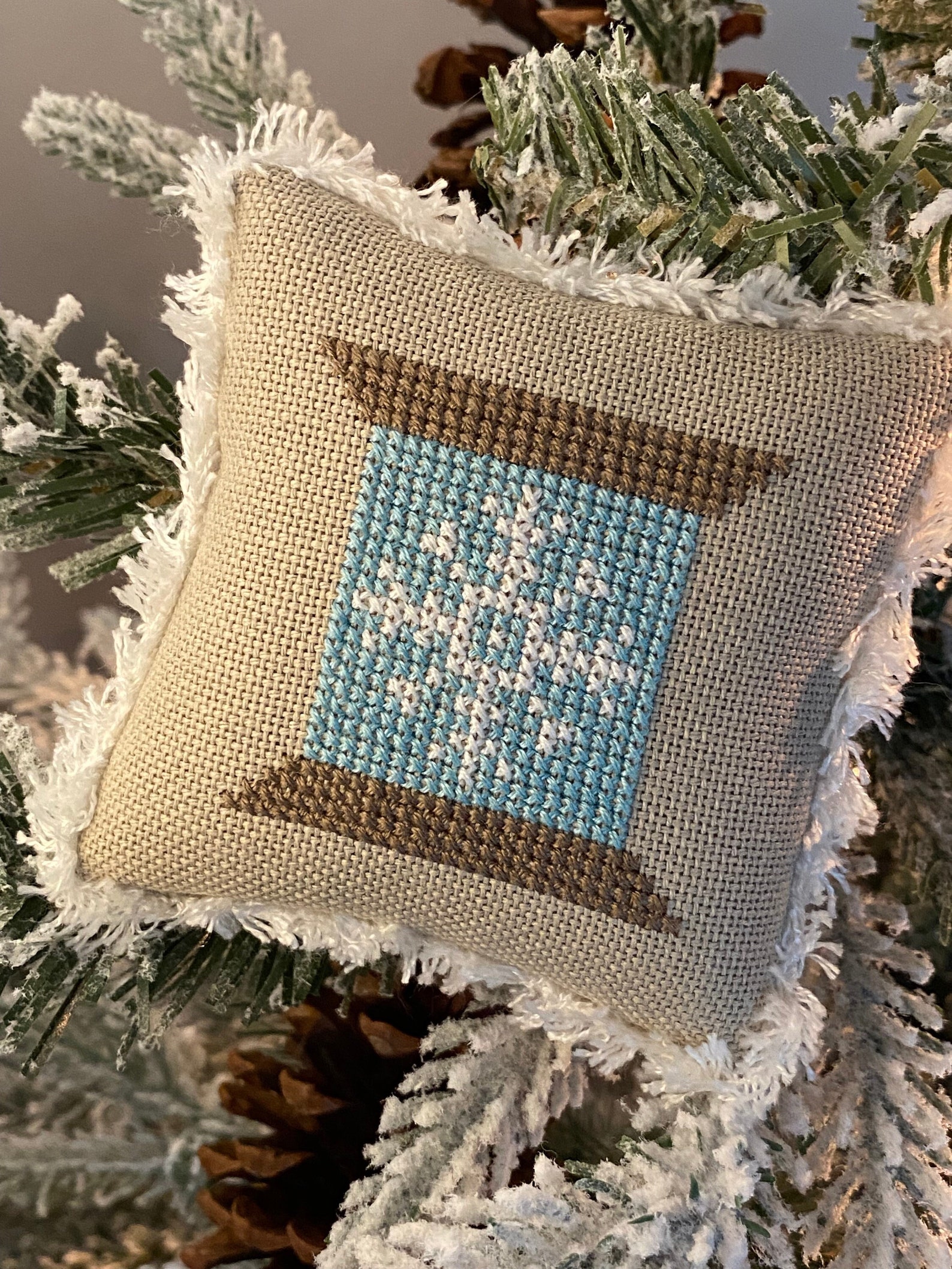 Snowflake Spool - Winter Spool Series by Crafty Bluebonnet Designs ...