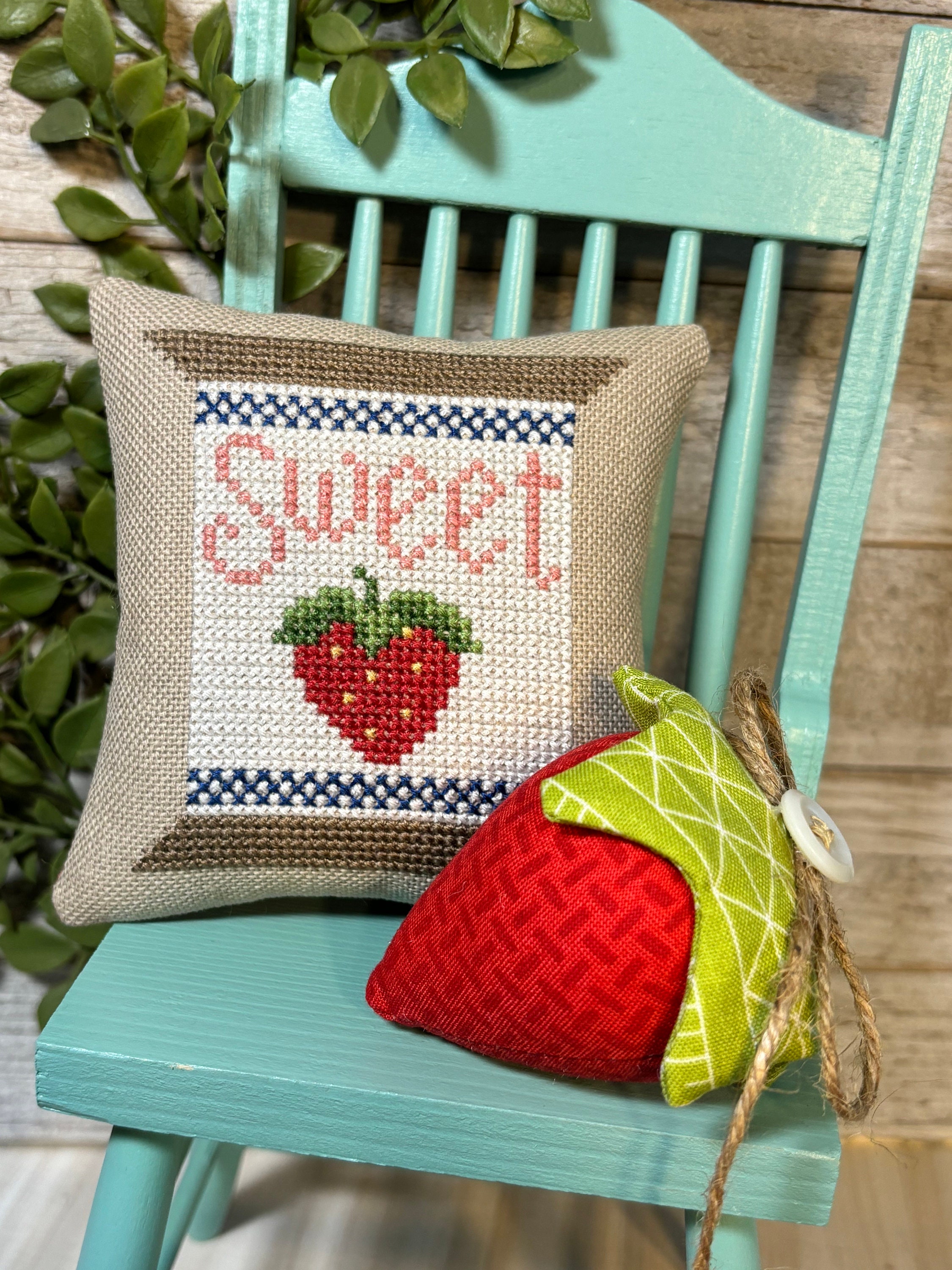 Sweet Strawberry Spool - Summer Spool Series by Crafty Bluebonnet ...