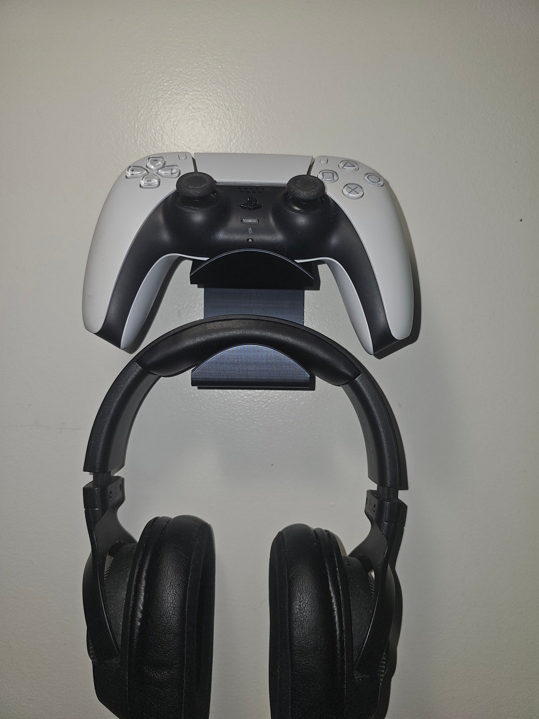 Universal Controller and Headset Wall Mount / PS4 & PS5 / XBOX / PC - Etsy