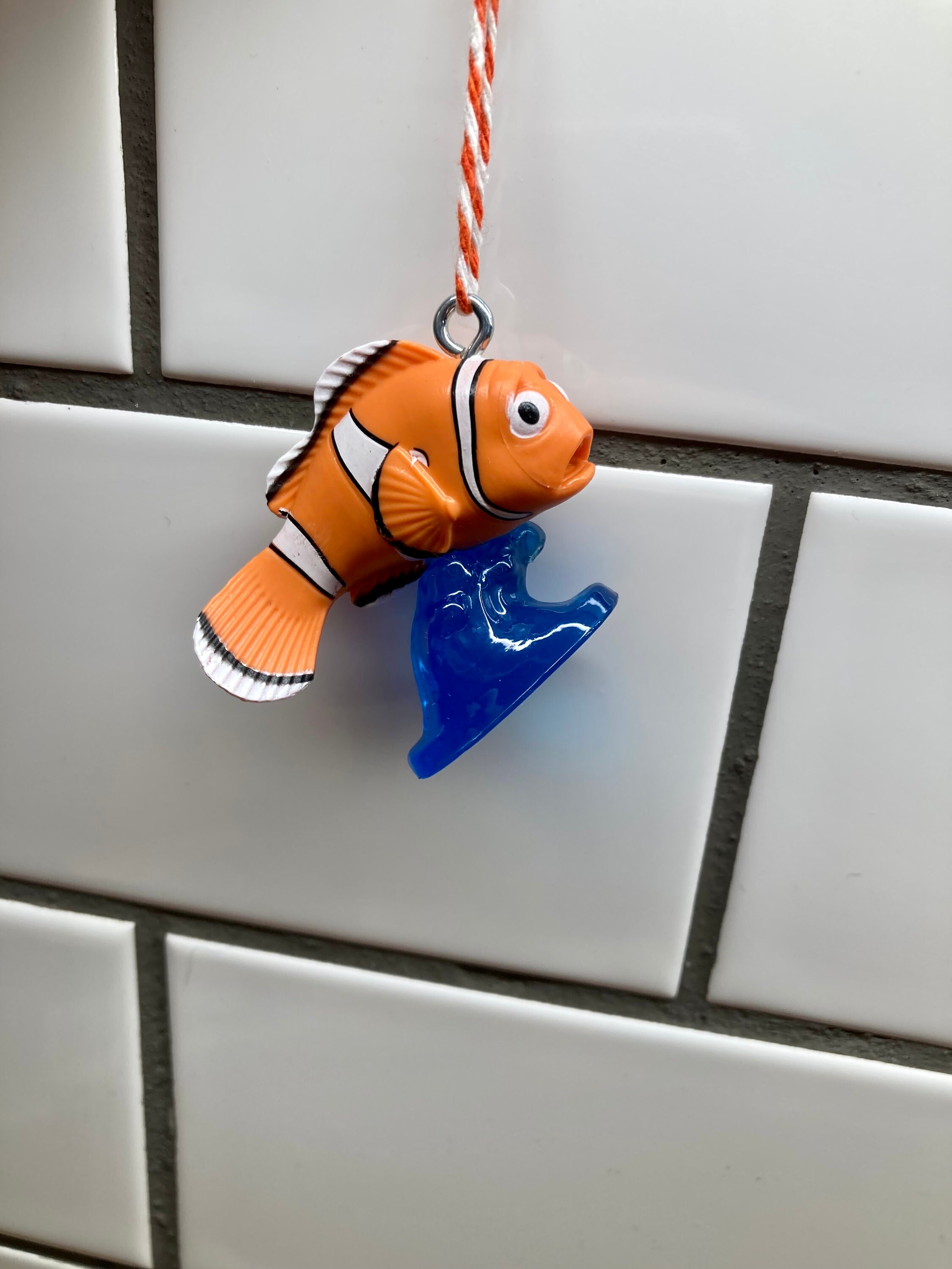 Pixar’s Finding Nemo Christmas Ornaments, Keychains & Backpack Clip | 2 ...