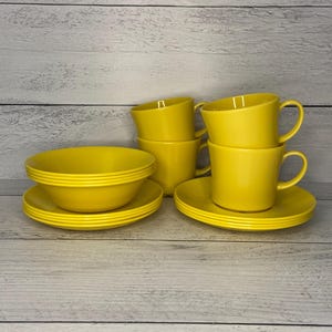 Vintage Melamine Yellow Plate Set - Etsy