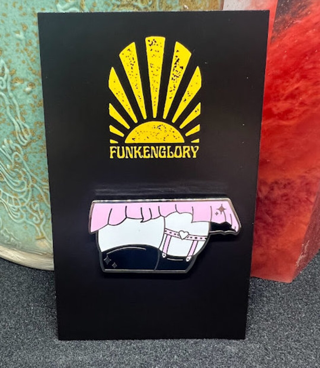 E/namel Pins - Stockings and Garter - Etsy