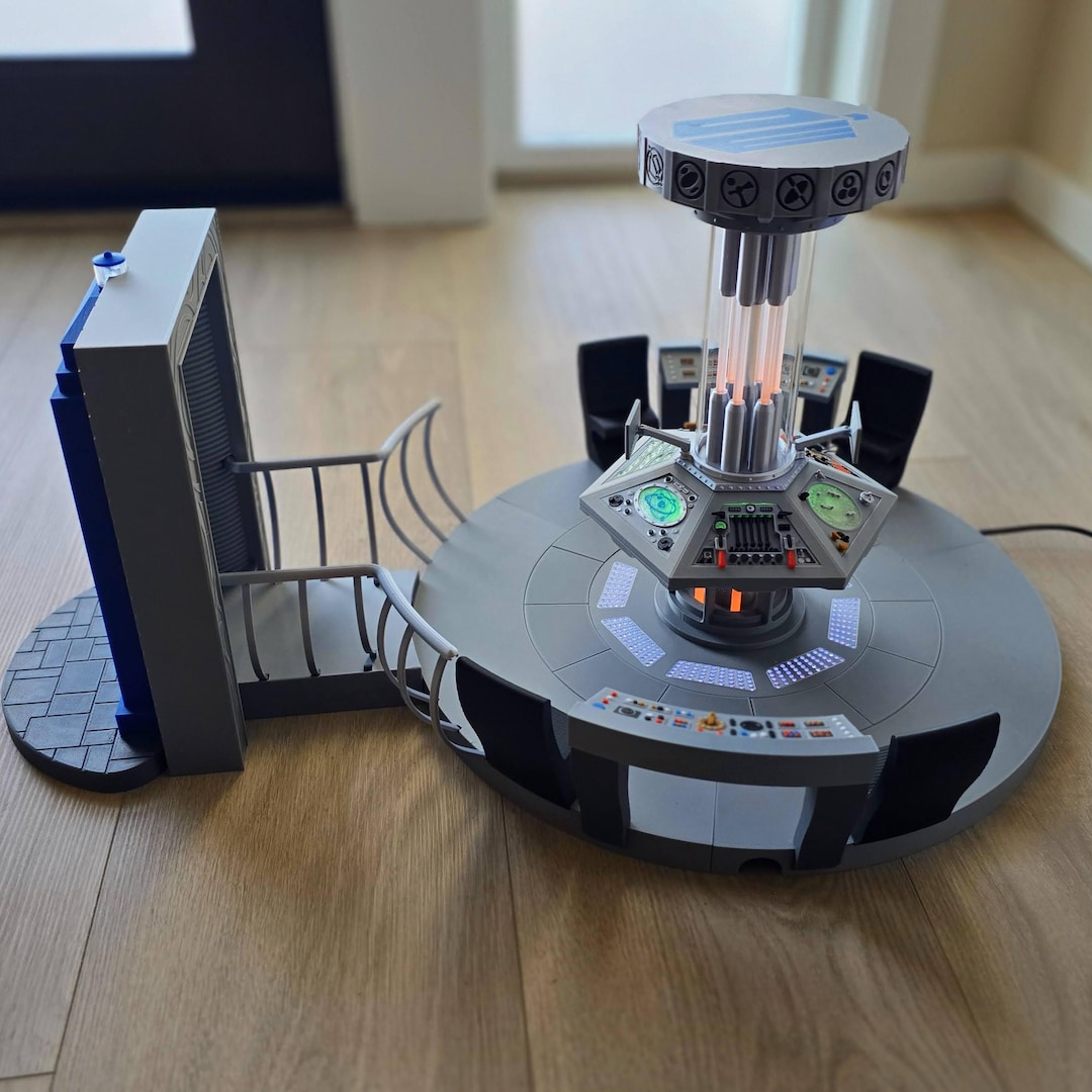 12th Doctor Who TARDIS Console Room Set (5.5" - 1:13 Figure Scale ...