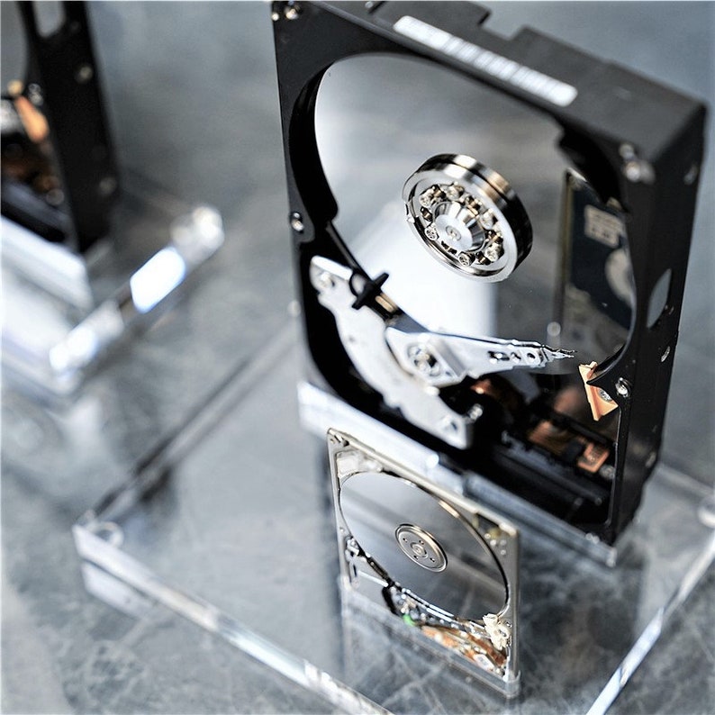 Metal Mechanical Hard Drive With Crystal Base: Exquisite Desktop ...