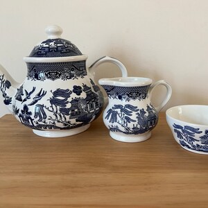 Blue Willow Tea Set by Churchill Tea Pot Milk Jug Sugar Bowl - Etsy