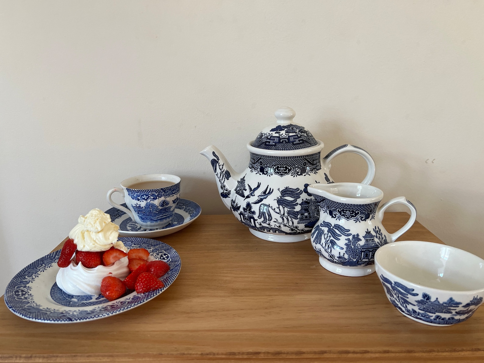 Blue Willow Tea Set by Churchill Tea Pot Milk Jug Sugar Bowl - Etsy