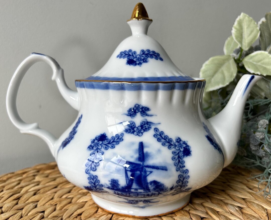 Delft Blue Teapot Porcelain With Gold Trim ~ Delfts Windmill Holland ...