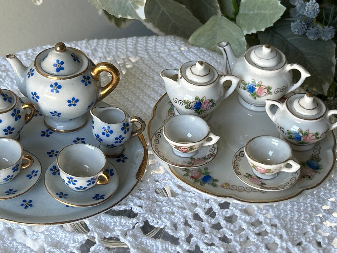 Vintage Miniature Tea Sets Made in Japan Blue Daisy Flowers Pink & Blue ...