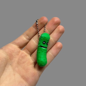 Tickle Pickles - 3D Printed Pickle Keychains / Fidgets / Food Decor ...