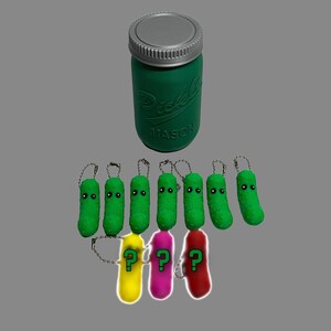 Tickle Pickles - 3D Printed Pickle Keychains / Fidgets / Food Decor ...