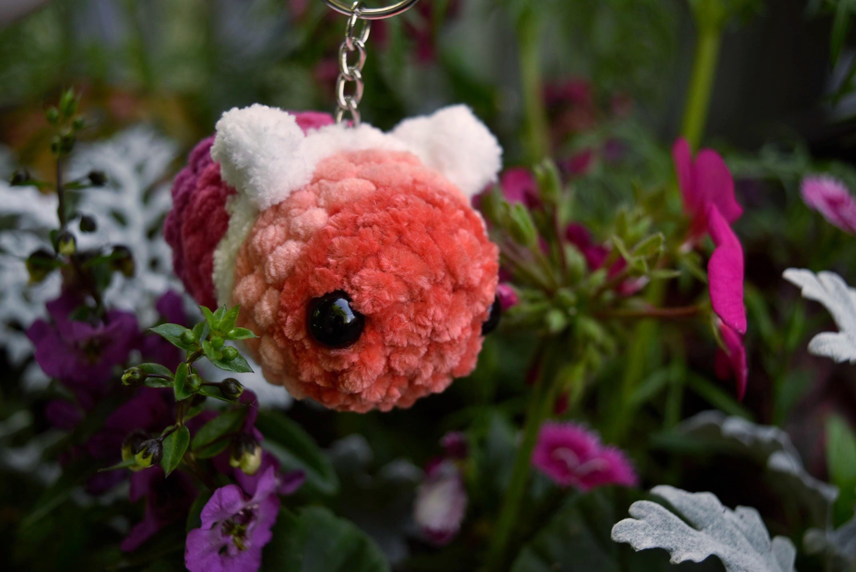 Lgb(ee)tq+ Pride Bee Crochet Keychains - Etsy