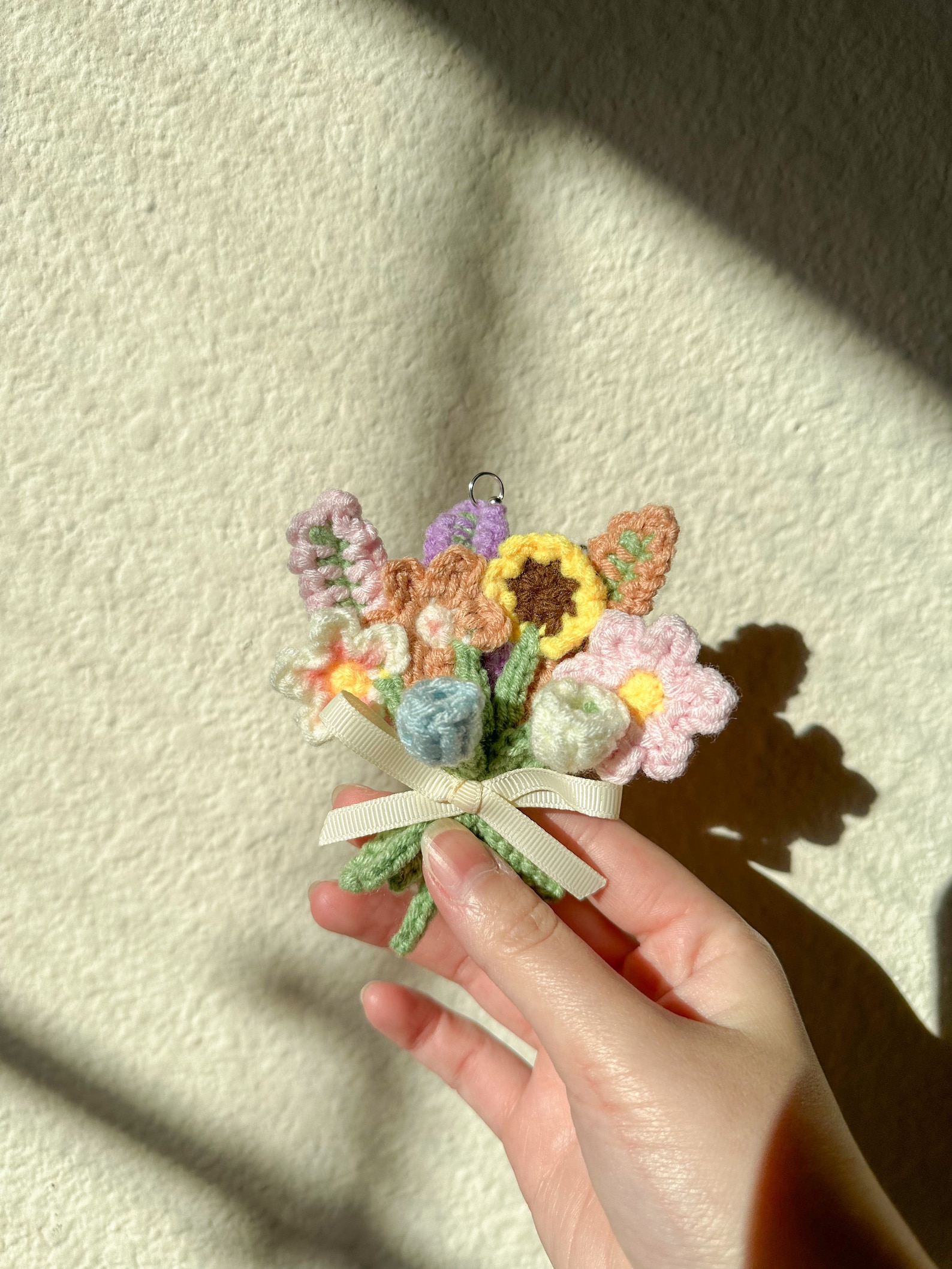 Crochet Mini Bouquet Keychain, Mini Flowers, Crochet Flowers, Cute ...