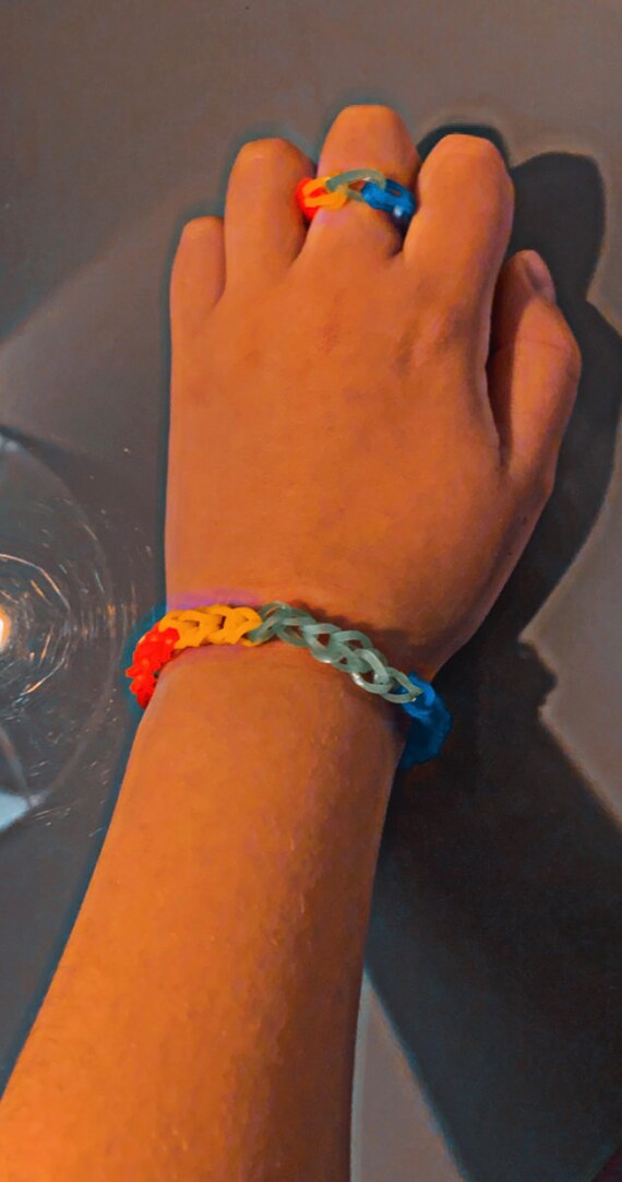 Rainbow Loom Ring Designs