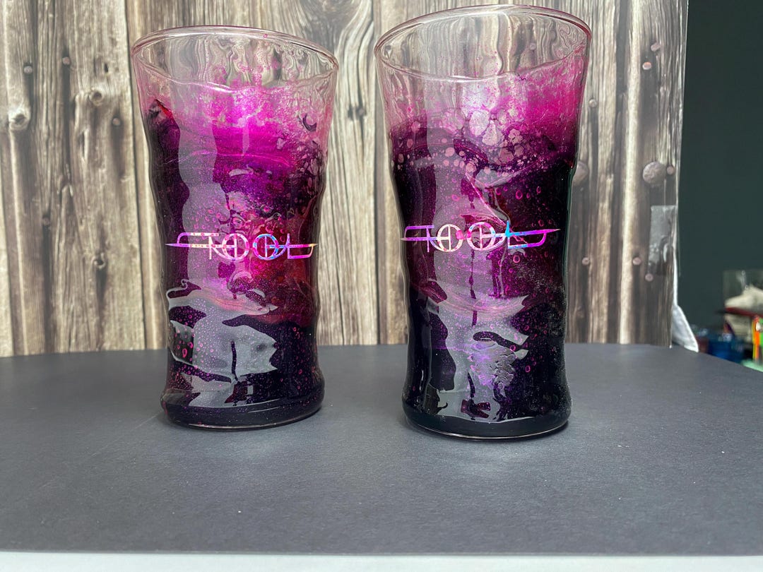 Tool 'themed' Epoxy Resin Pint Glasses ໑ Glow in Dark . Alcohol Ink ໑ ...