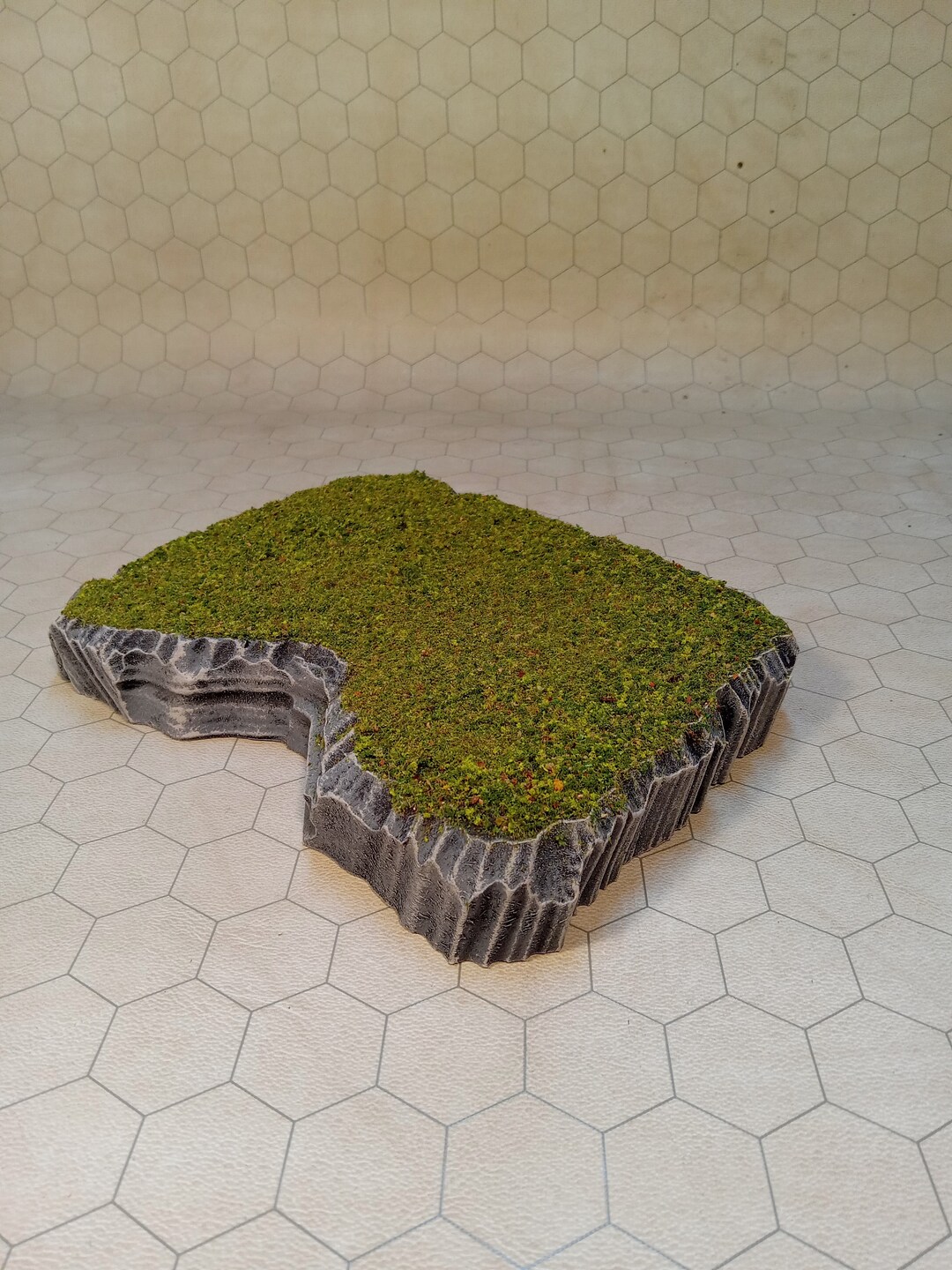 Extra Large GRASS COVERED Hill-terrain for Miniature Wargaming ...