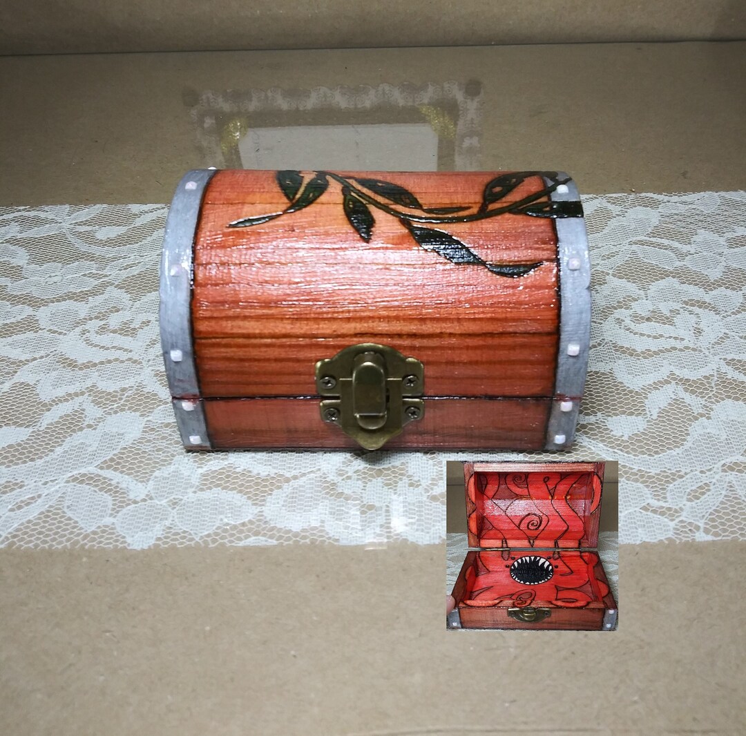 Tiny Terrors: Sunken Pirate Treasure Chest Mimic Trinket Box - Etsy
