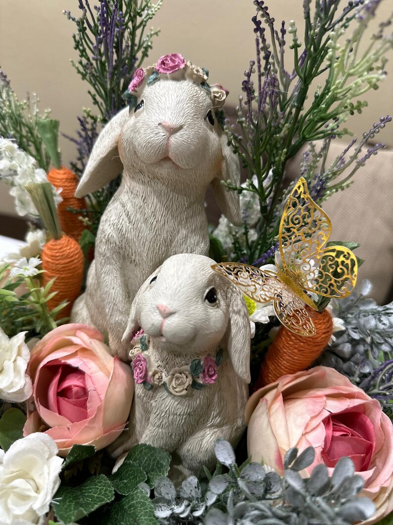 Easter Bunny Centerpiece - Custom Handmade Table Décor - Etsy
