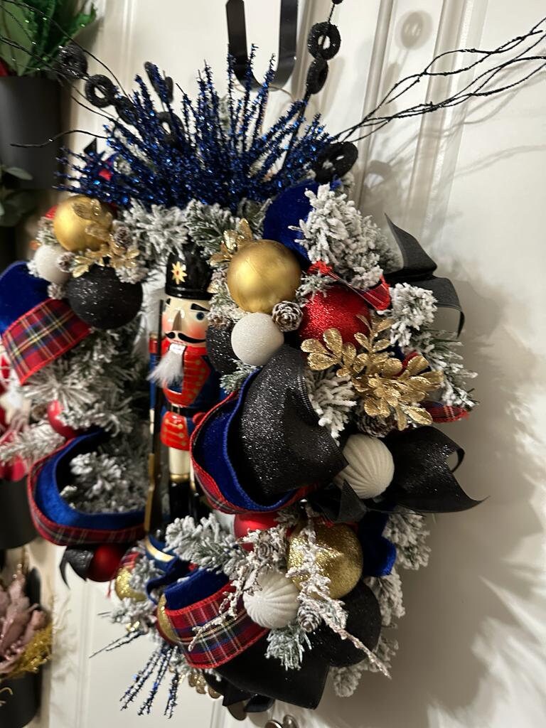 Nutcracker Holiday Wreath - Etsy