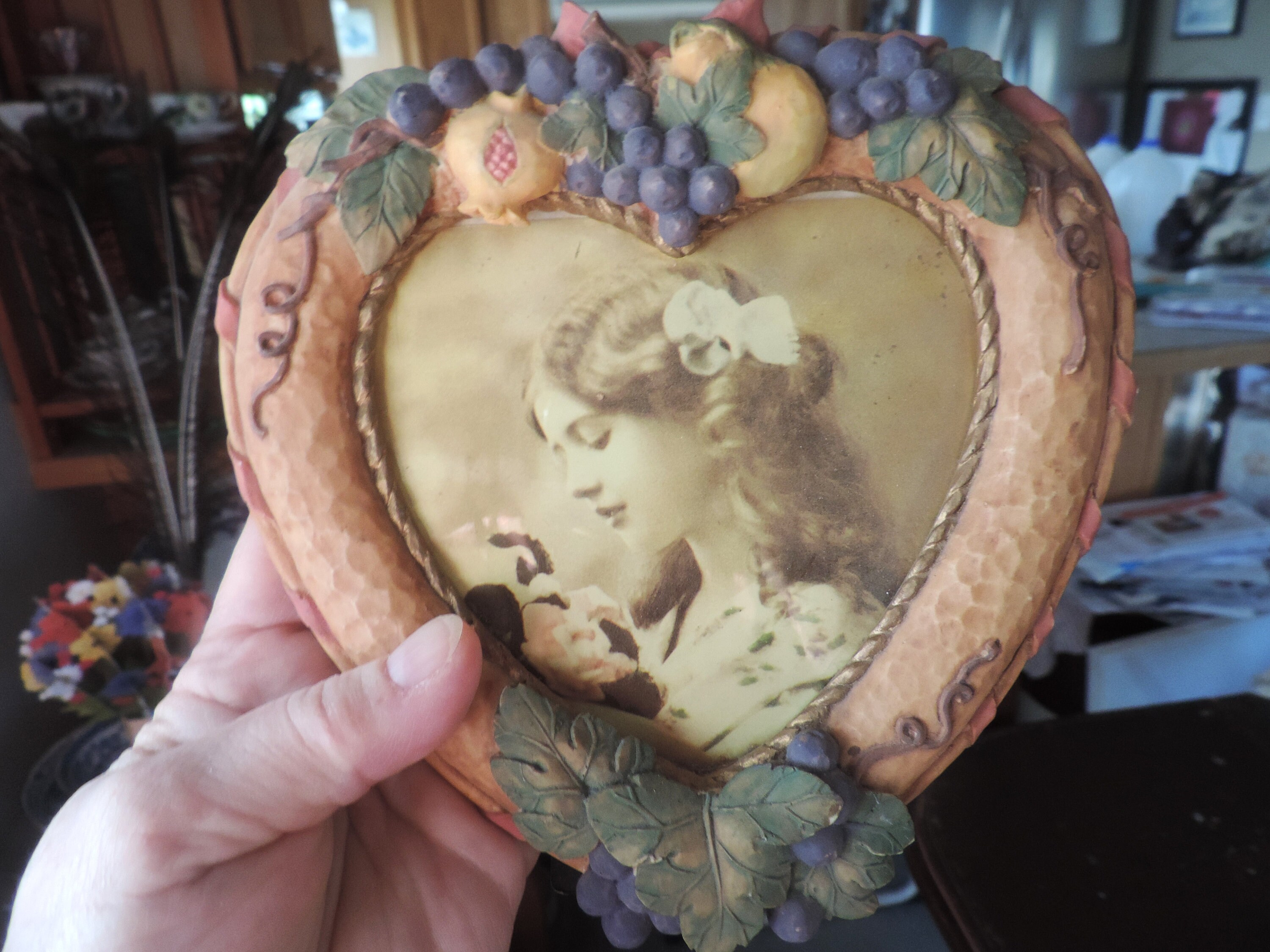 Heart Shaped Victorian Style Frame - Etsy