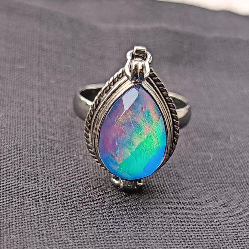 Poison Ring - Etsy