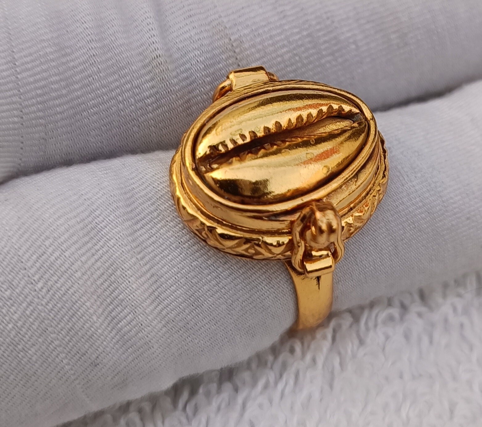 Cowrie Shell Poison Ring, Cowrie Shell Gold Poison Ring, Handmade ...