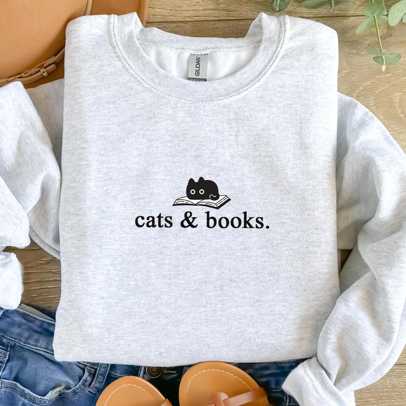 Reading Sweater Black Cat - Etsy