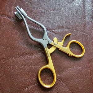 6 Inch Self-retaining Retractor | Surgeon' Retractor Instrument ...