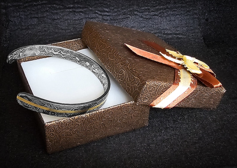 Prime Damascus Steel Deep Patterns Unisex Bracelet Handmade Cuff ...