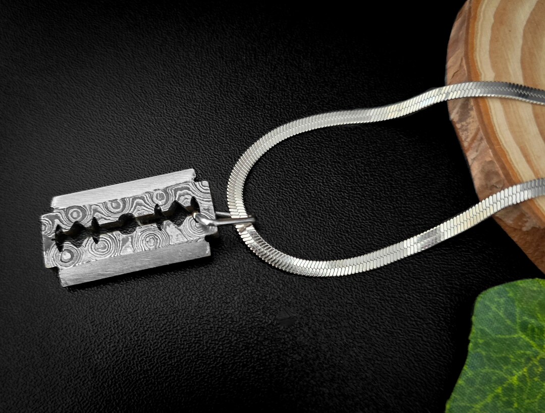 Damascus Steel Razor Blade Pendant Necklace | Razor Blade Keyring ...