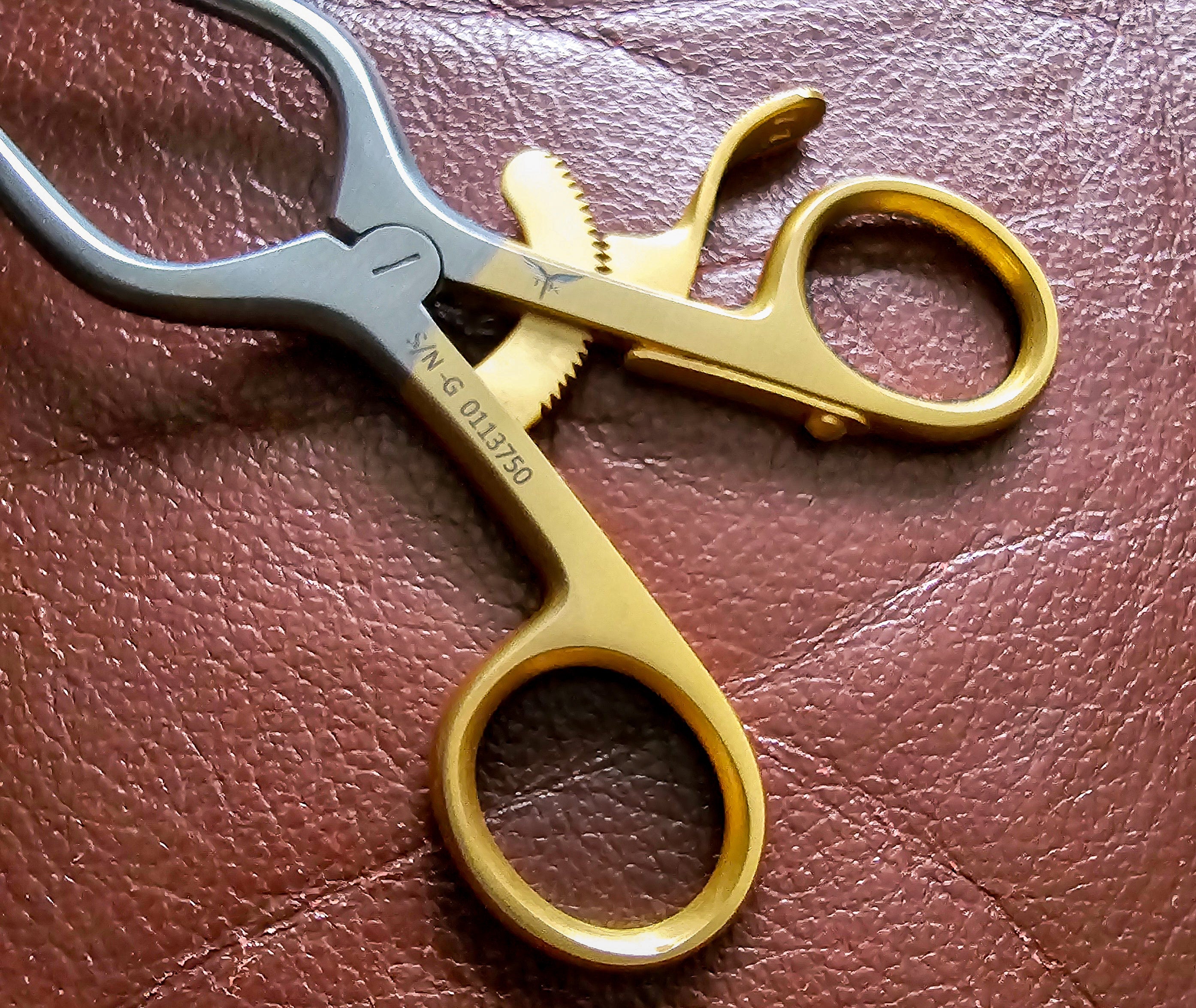 6 Inch Self-retaining Retractor Surgeon' Retractor Instrument ...