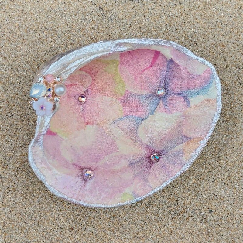 SaltySistersSeaglass - Etsy