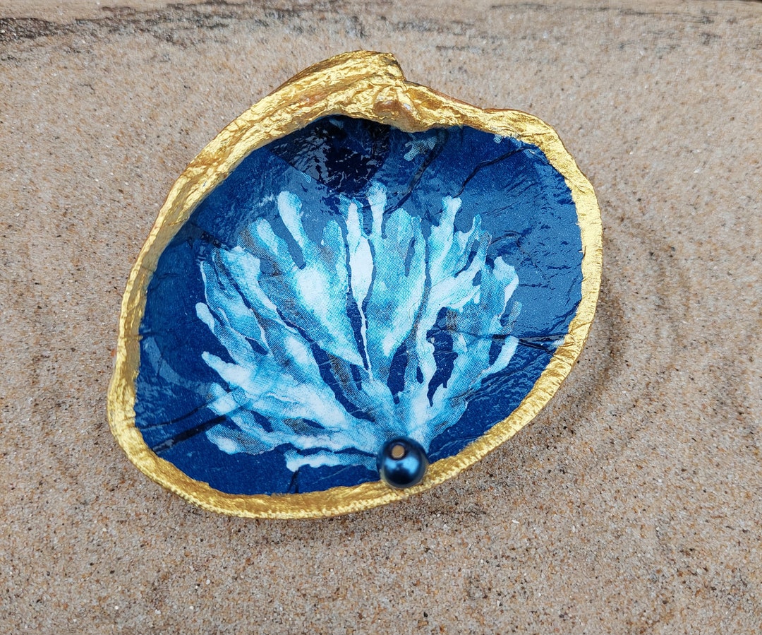 Clam Shell Trinket Dish - Blue, White, Gold Coral Design ~ Handpainted ...