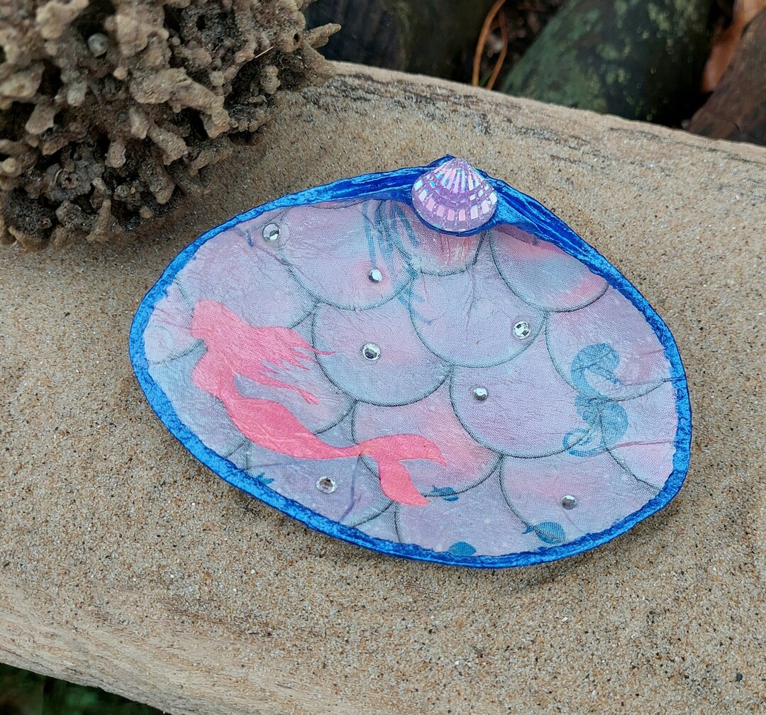 Mermaid Design Clam Shell Trinket Dish ~ Handpainted, Decoupaged ...