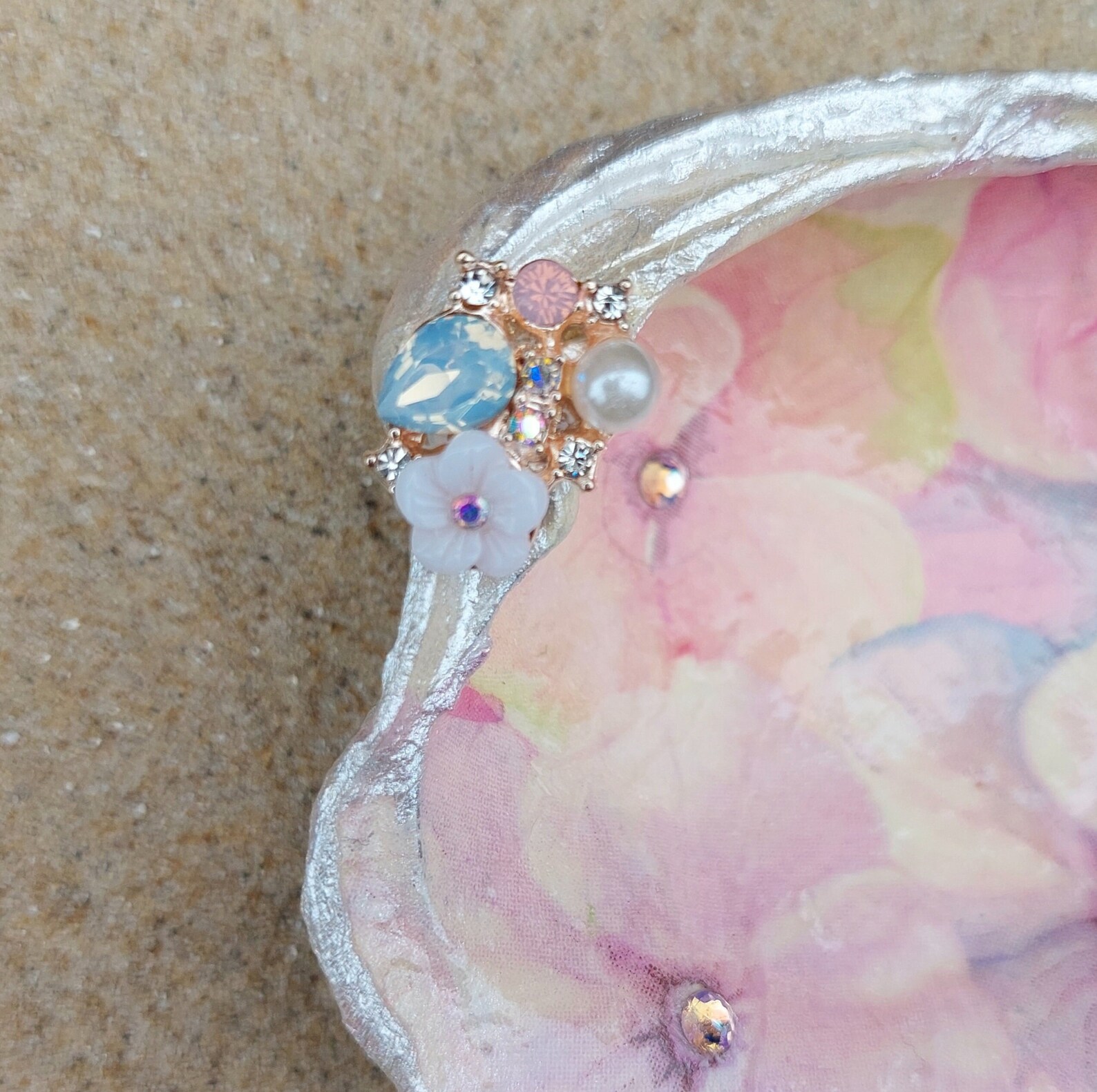 Hydrangea Design Clam Shell Trinket Dish ~ Handpainted, Decoupaged ...