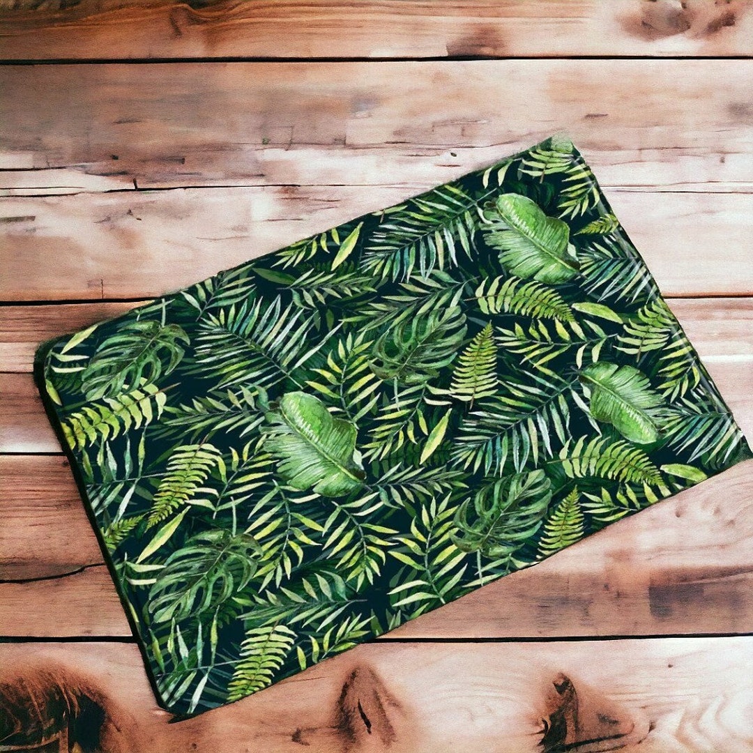 Monstera Leaf Bath Mat: Tropical Green Bathroom Decor, Non-slip, Modern ...