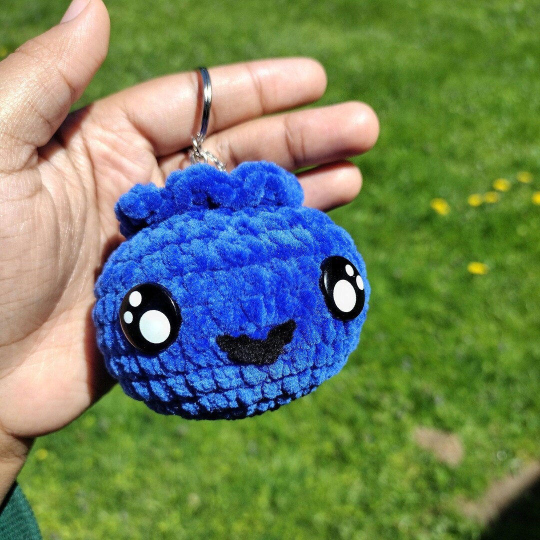 Amigurumi Blueberry Keychain, Crochet Berry Keychain, Small Blueberry ...