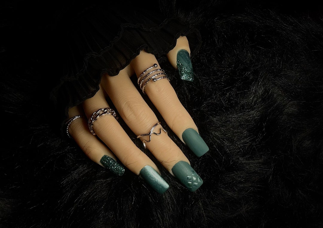 Teal, Blue Green Nail Set, Presson Nails With Some Chrome and Glitter ...