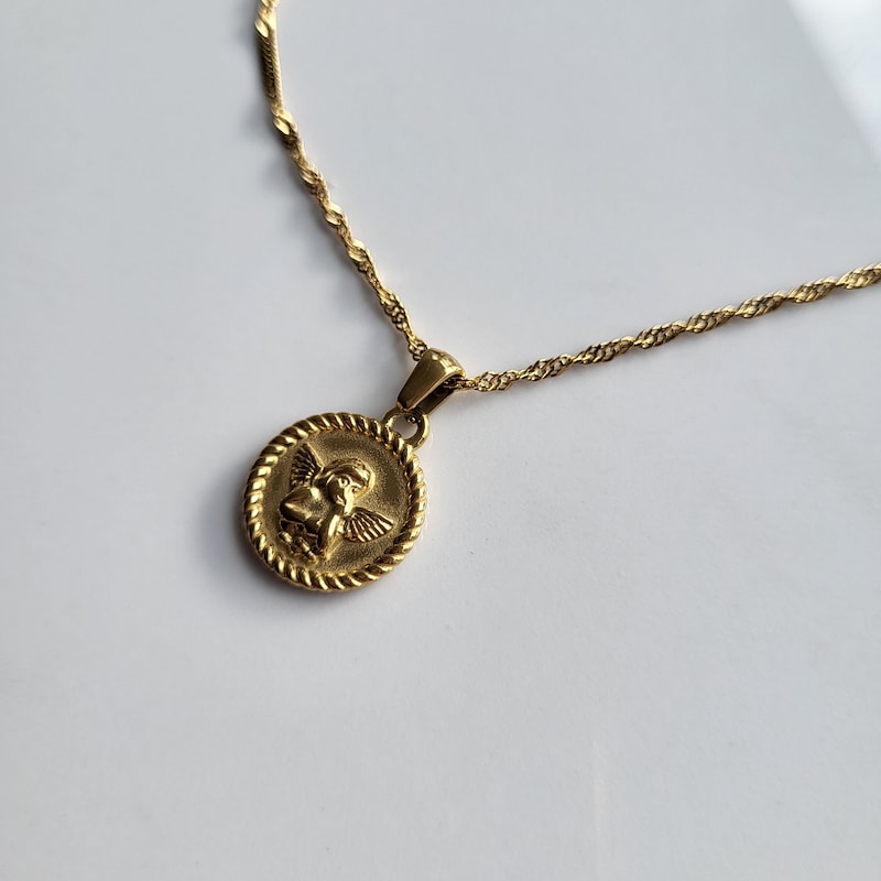 Circle Chain With Wings - Etsy