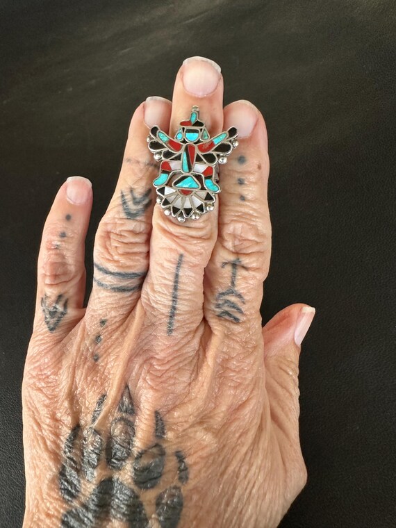 303. Vintage Zuni Knifewing Inlay Ring 5.5 - Gem