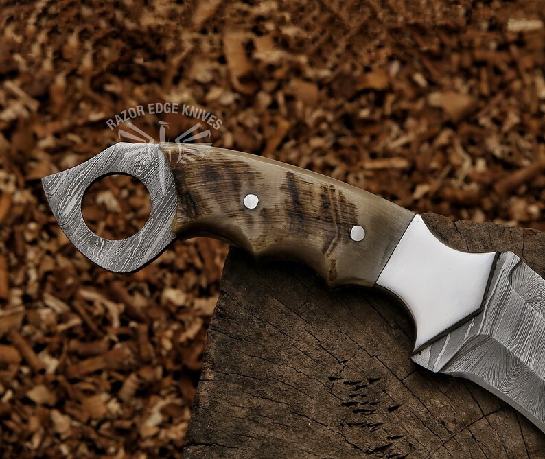 Custom Karambit Damascus Hunting Knife, Hand Forged Damascus Bowie ...