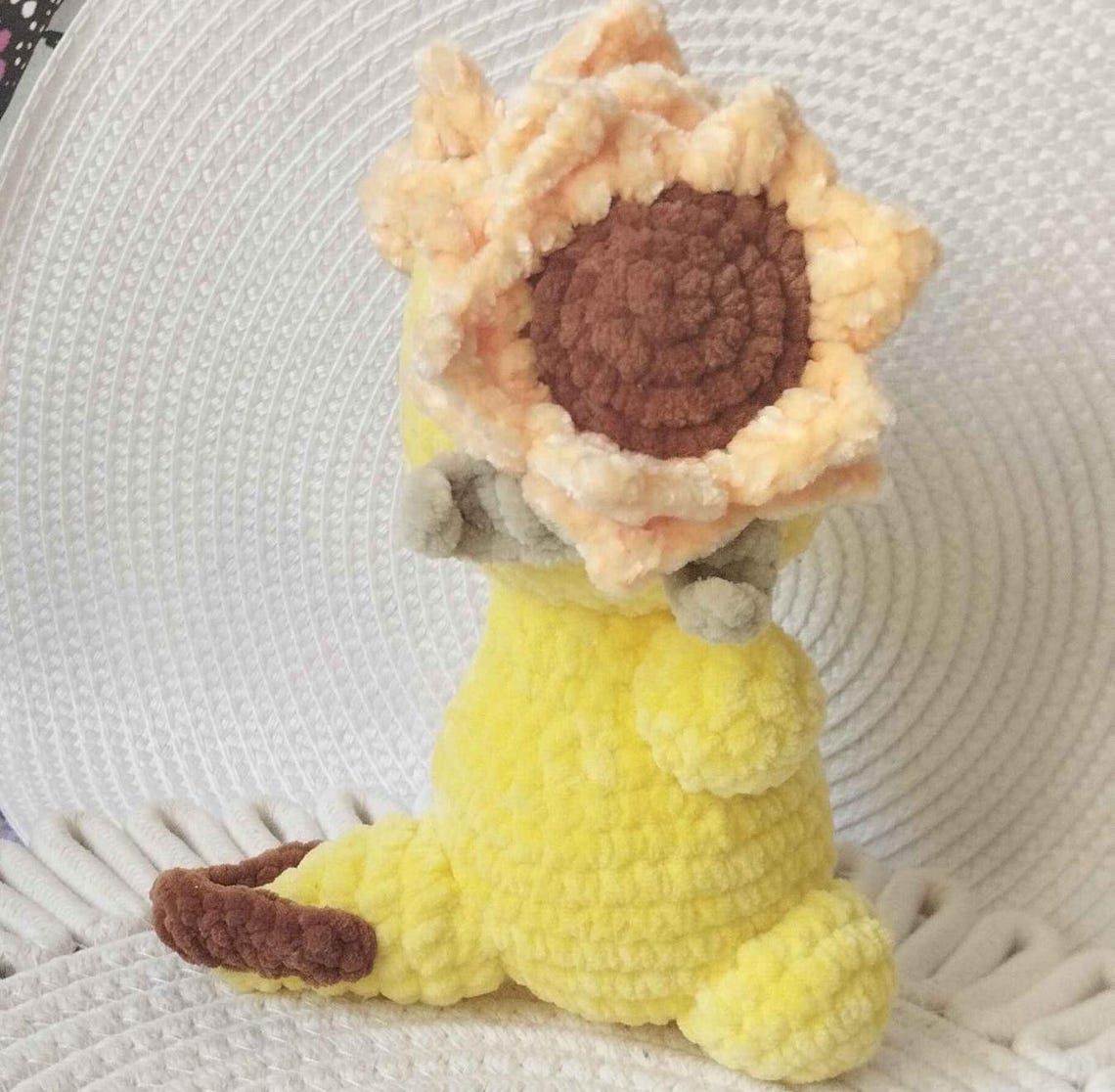 Crochet Sunflower Axolotl Plushy Toy - Amigurumi Stuffed Animal - Etsy