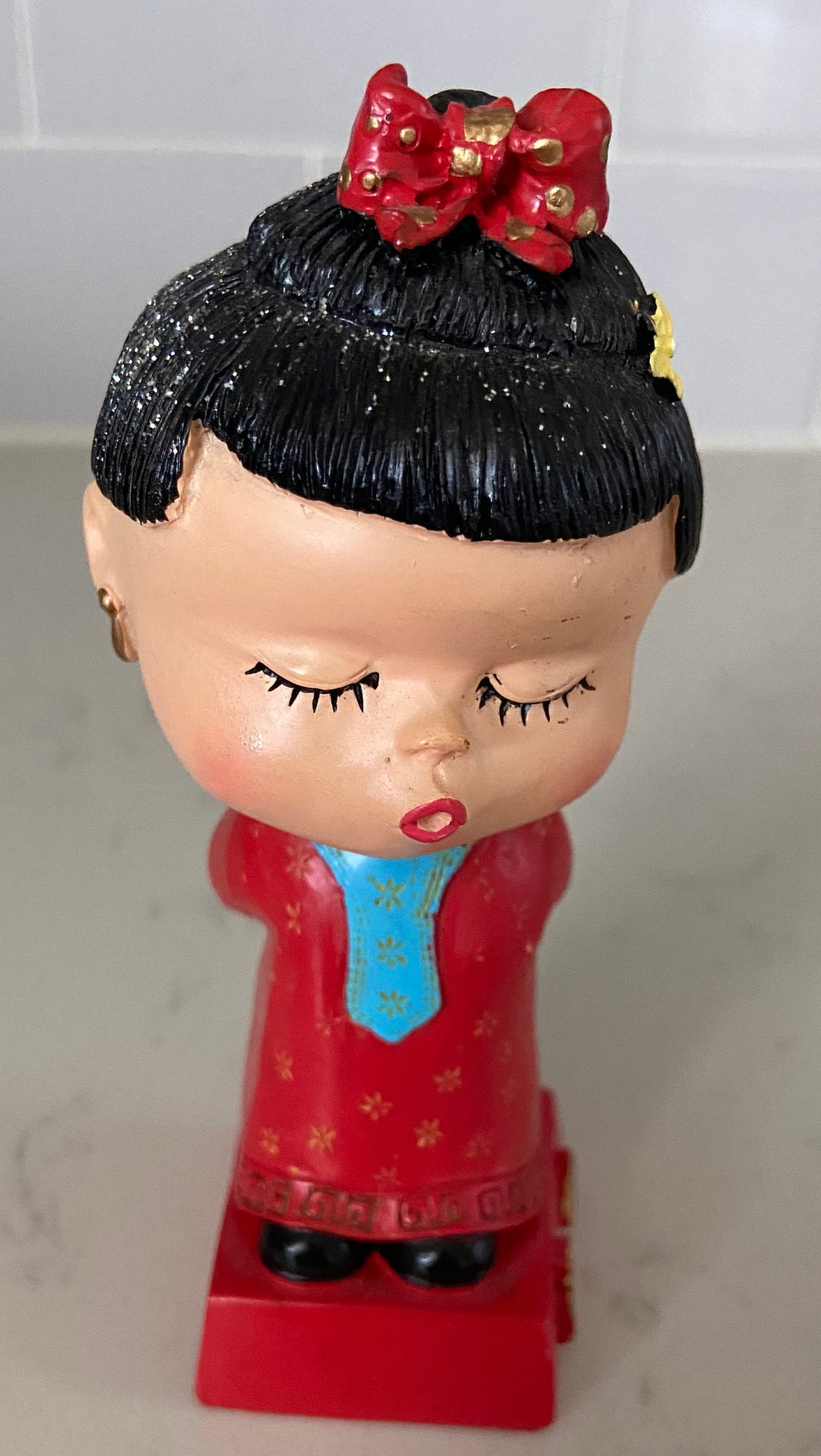 Vintage 60s Kissing Asian Girl Bobble Head - Etsy
