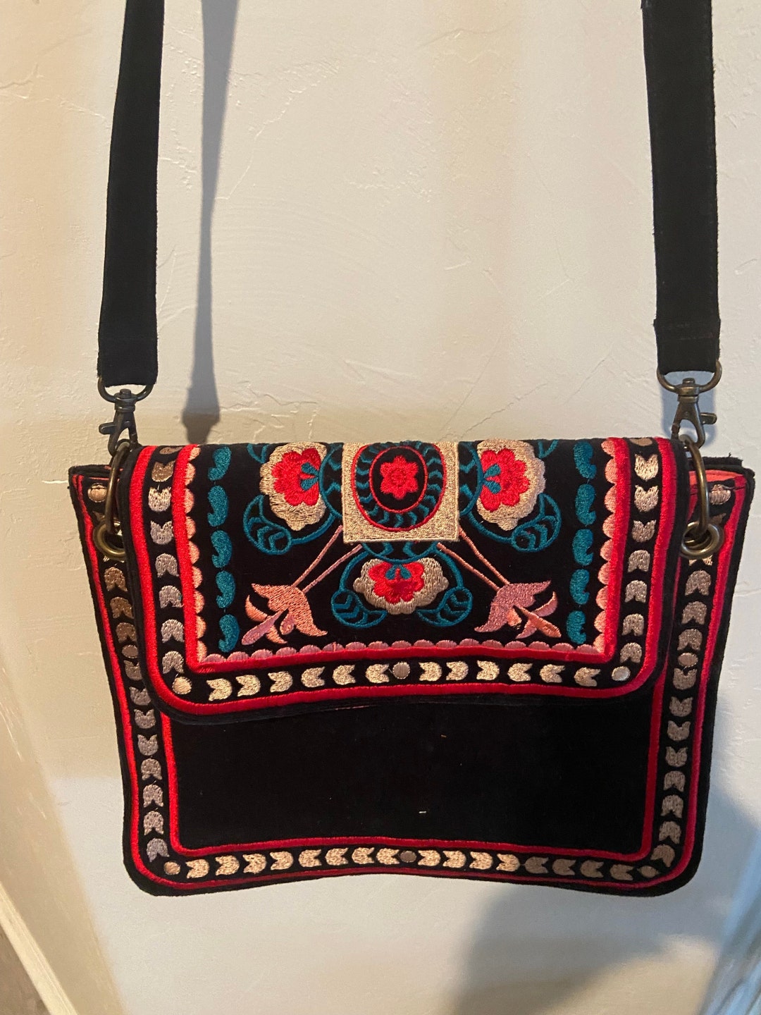 Vintage America and Beyond Black Suede Embroidered Handbag With ...