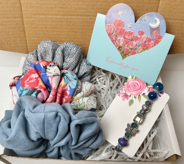 StrawberryRainGifts - Etsy