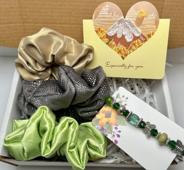 StrawberryRainGifts - Etsy