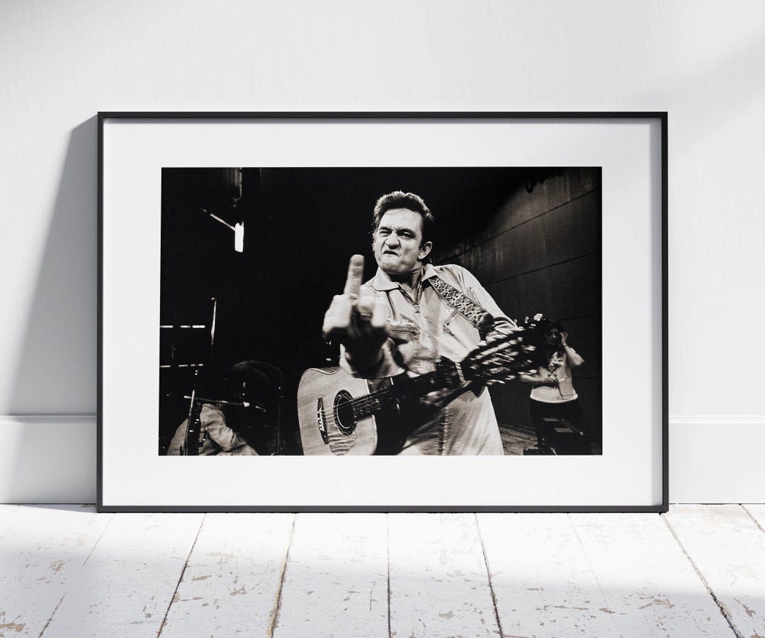 Johnny Cash Middle Finger Vintage Photo Poster, Retro Black and White ...