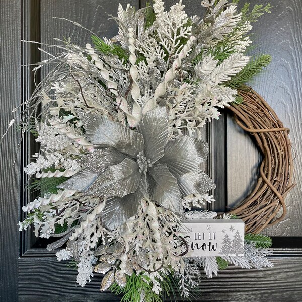 Silver Wreath - Etsy