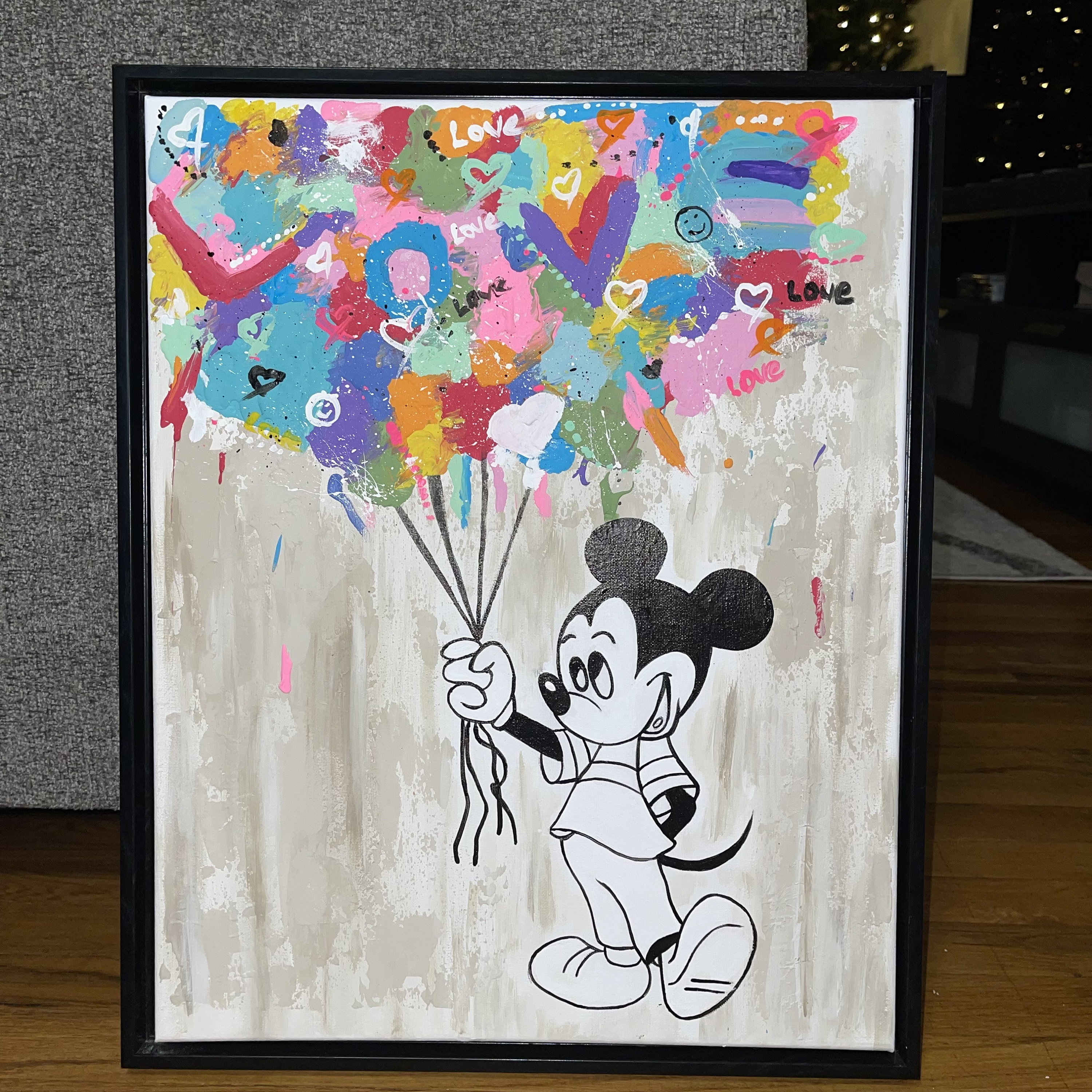 Mickey Holidng Balloon Texture Pop Art Canvas Print, Banksy Art, Mickey ...