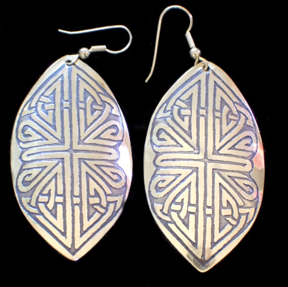 Acid Etched Celtic Knots Handmade Brass Casual Drop E… - Gem